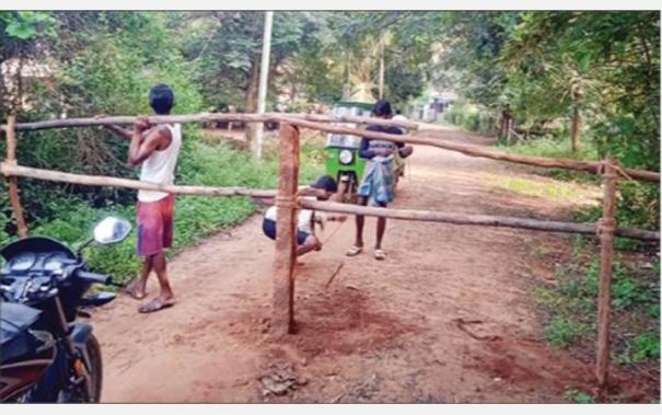 கீரமங்கலம் அருகே சீரமைக்கப்படாத சாலையில் தடுப்பு ஏற்படுத்திய மக்கள் ...